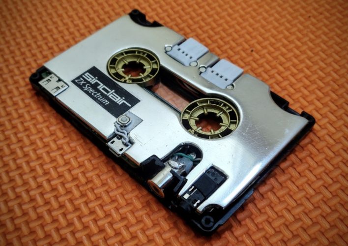 Someone managed to fit an entire Raspberry Pi computer inside the body ...