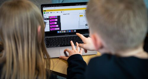 At what age can a child start coding? - PiShop Blog