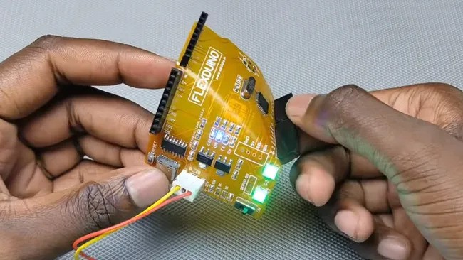 Meet Flexduino, a DIY Arduino replica that bends and flexes - PiShop Blog