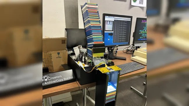 This Raspberry Pi automatically archives a stack of Amiga floppy disks - PiShop Blog